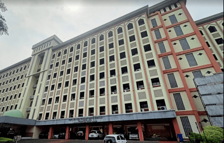 Penerimaan Mahasiswa Baru UIN Syarif Hidayatullah - Data Pendidikan