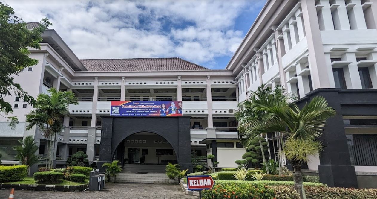 Pendaftaran Penerimaan Mahasiswa Baru Universitas Teknologi Yogyakarta - Data Pendidikan