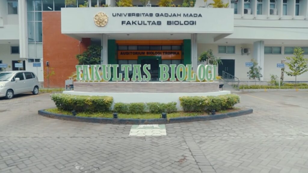 Berapa Biaya Kuliah Universitas Gadjah Mada? - Data Pendidikan