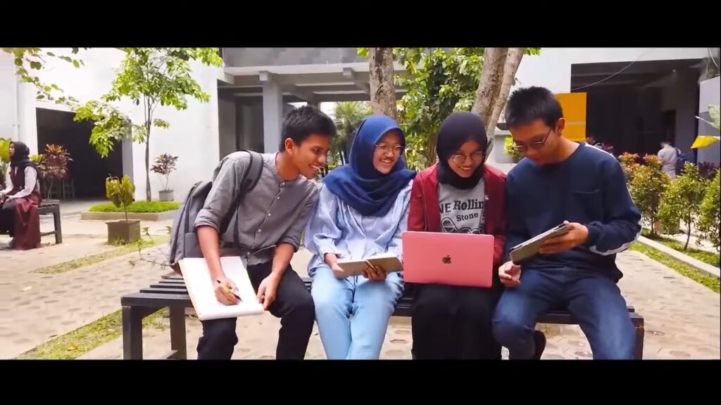 Berapa Biaya Kuliah Universitas Negeri Malang? - Data Pendidikan